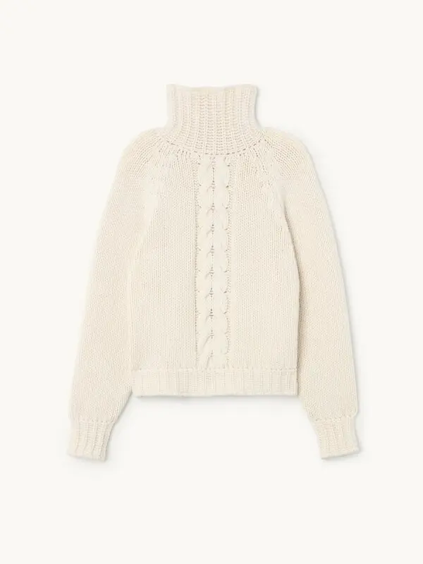 GWYN Medium Knit Turtleneck Sweater