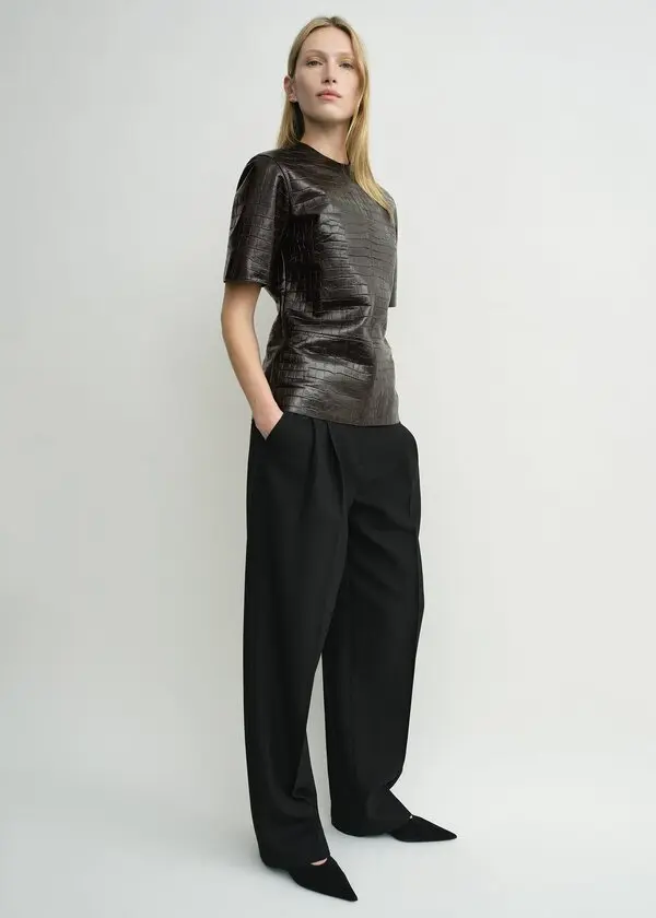TOTEME Croco-embossed T-shirt - Brown