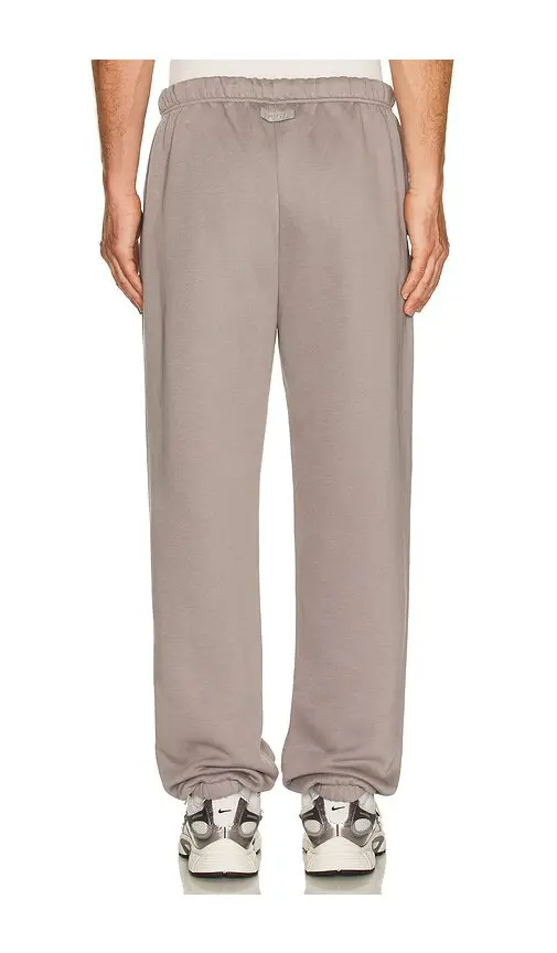 SKIMS Fleece Lounge Relaxed Jogger In Grey