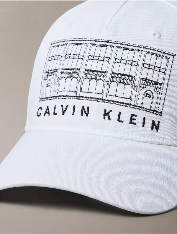Calvin Klein Logo Graphic Baseball Cap - Bright White