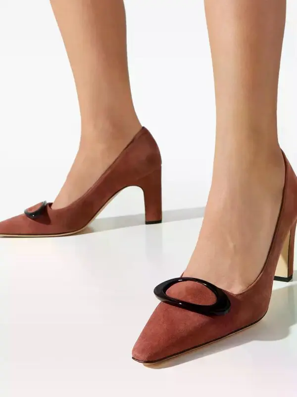 Manolo Blahnik Fenixhi Buckle Pointed Pumps - Brown