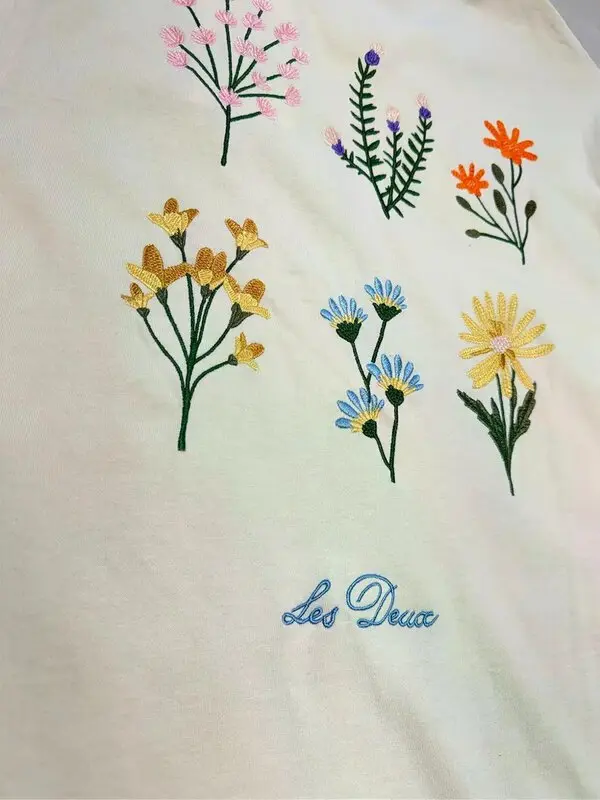 LES DEUX Floral-embroidery T-shirt - Neutrals