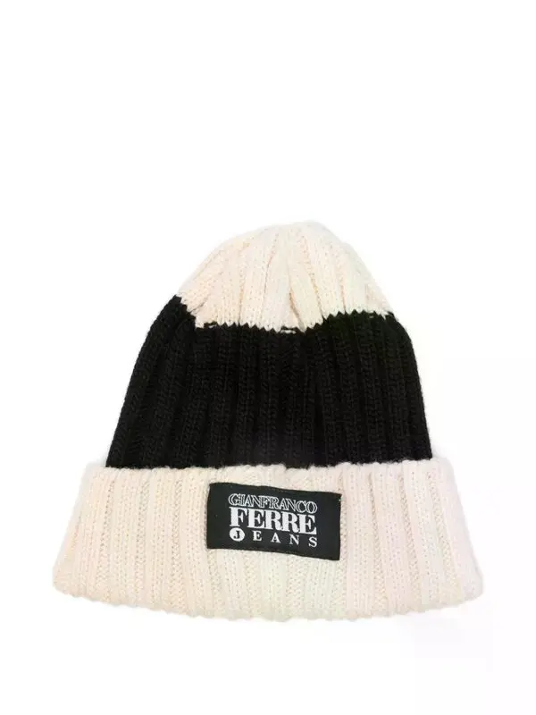 Gianfranco Ferre Logo-patch Beanie - Neutrals