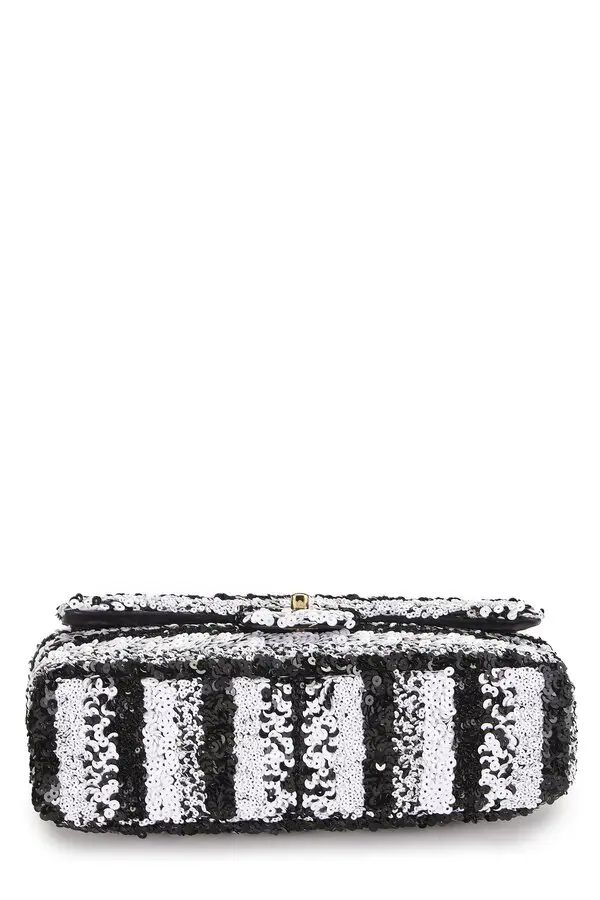 Chanel Flap Bag With Sequins - Multi