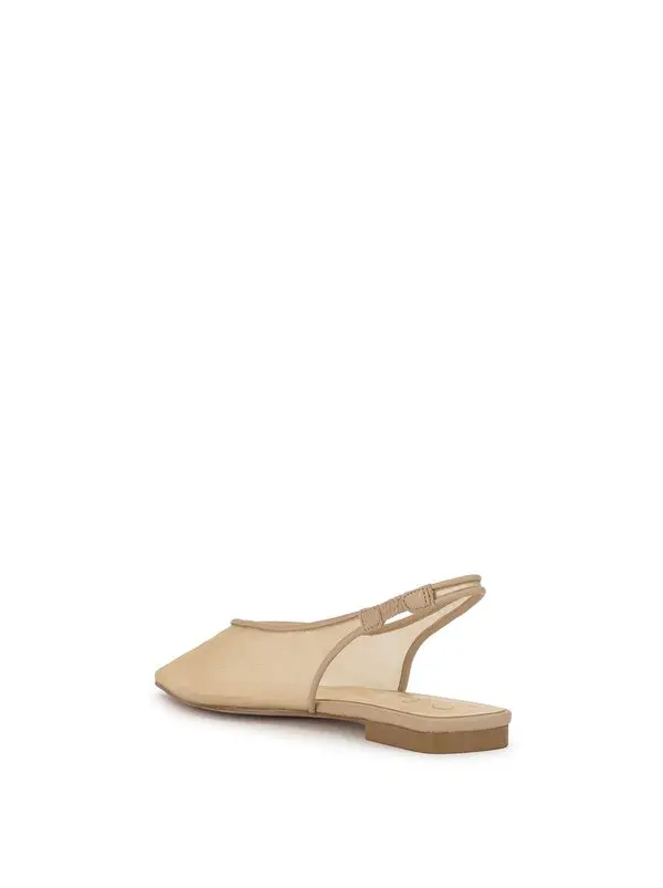 Vince Camuto Mezzah Flat
