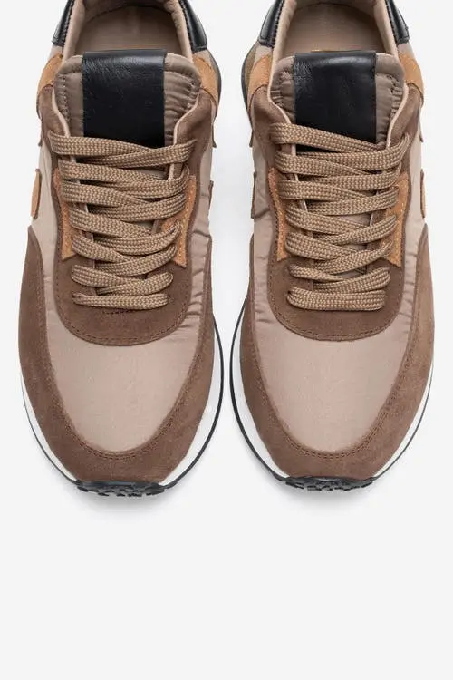 FOREVER & ALWAYS SHOES Vian Leather Platform Sneaker - Beige