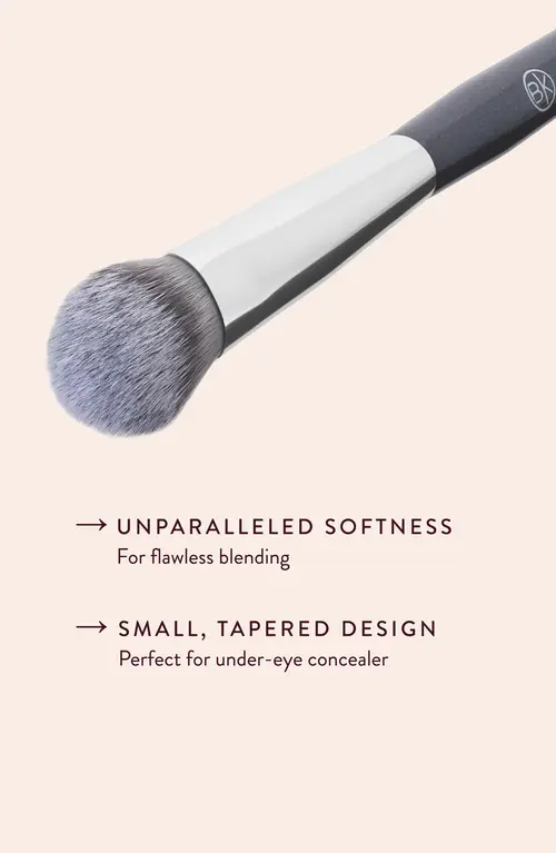 BK BEAUTY Angie Hot & Flashy A506 Concealer Brush