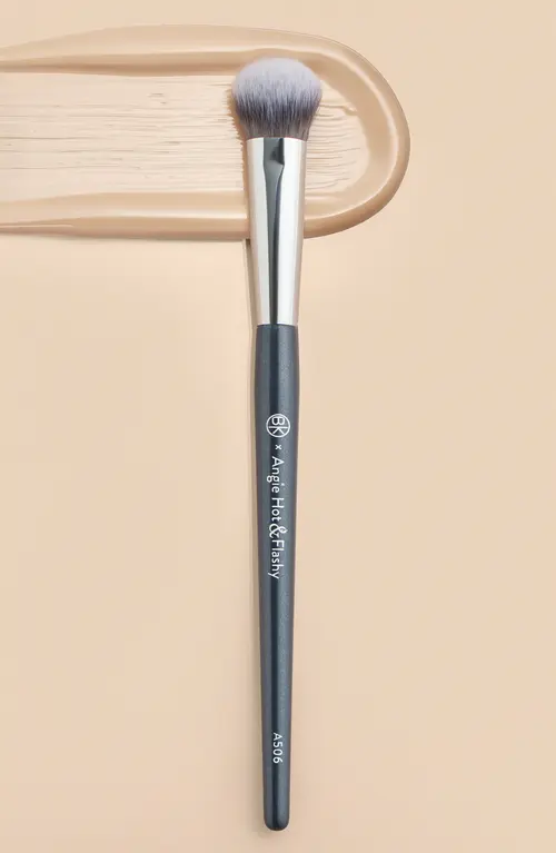 BK BEAUTY Angie Hot & Flashy A506 Concealer Brush