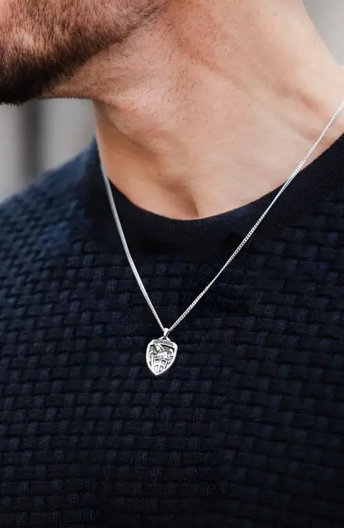 VINCERO Saint Michael Pendant Necklace - Silver