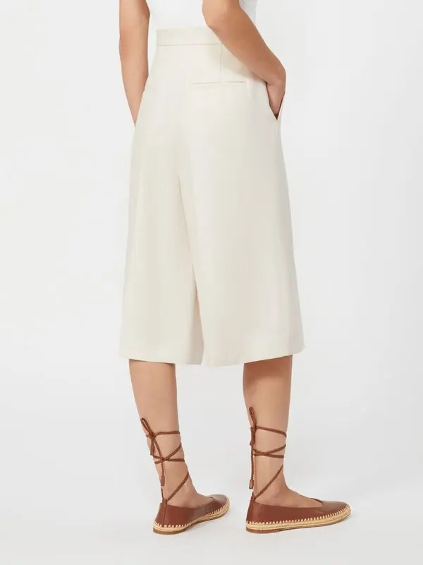 Max Mara Linen Bermuda Shorts - Beige