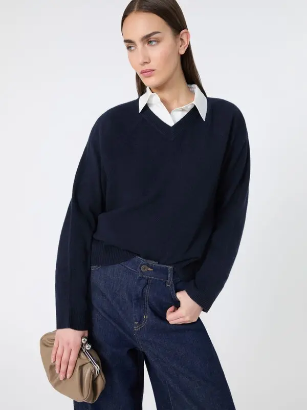 Max Mara Cashmere V-neck Pullover