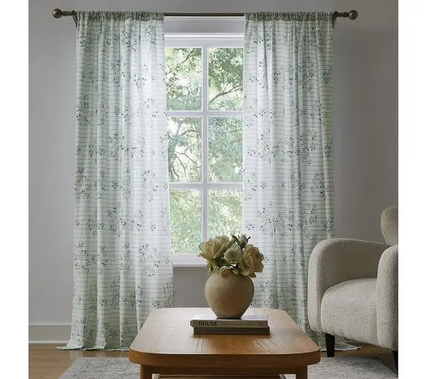 BROOKLYN LOOM Cottage Classics Emma Floral 50x96 Window Curta - One-color