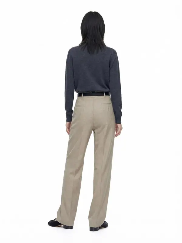 THE FRANKIE SHOP Eve' High Neck Sweater - Gray