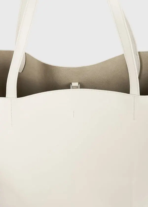 TOTEME Roam Leather Tote - Creme