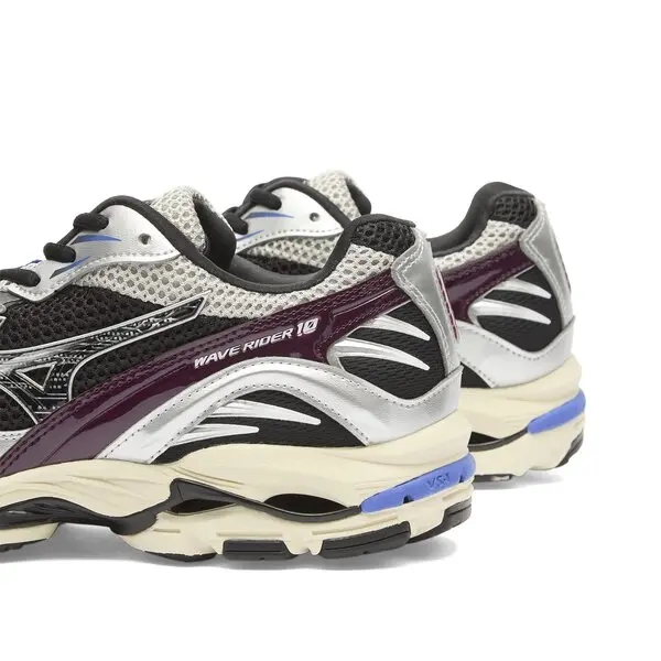 Mizuno Wave Rider 10 Sneaker