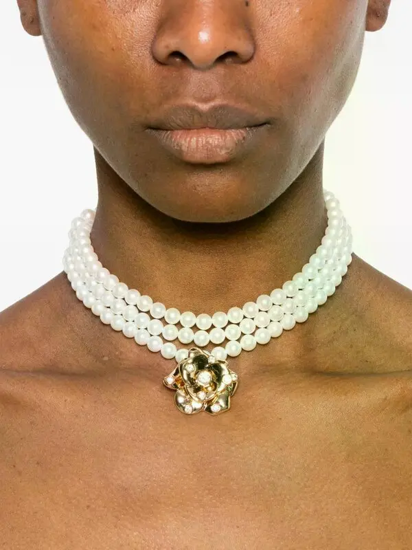 SELF-PORTRAIT Rose Pearled Necklace