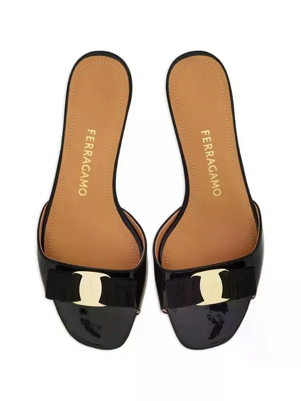 FERRAGAMO Vara Bow-detail Sandals - Black