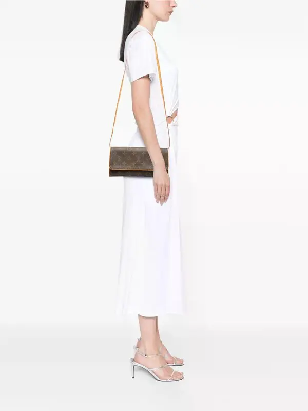LOUIS VUITTON 2001 Monogram Pochette Twin Gm
