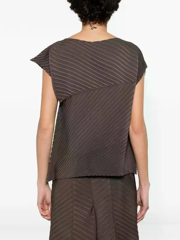 Issey Miyake Pleated Sleeveless T-shirt - Brown