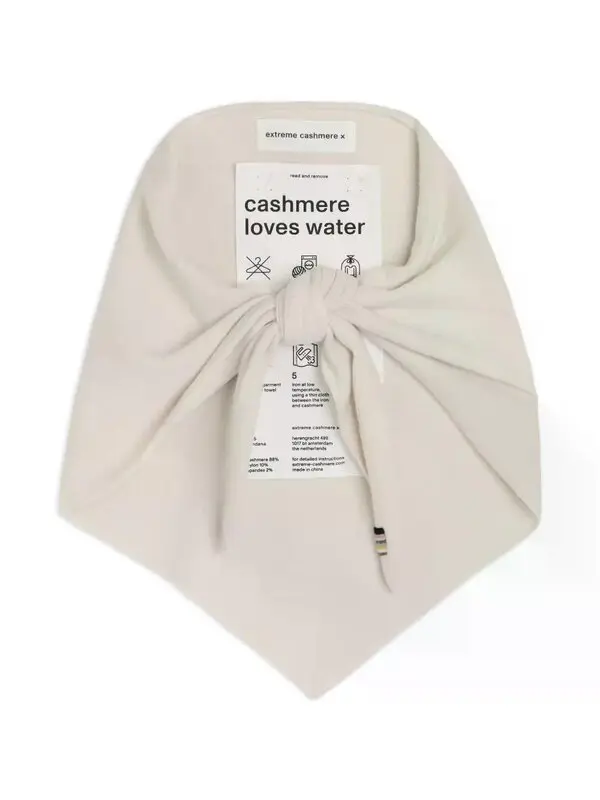 EXTREME CASHMERE X N°150 Witch Triangle Scarf - Neutrals