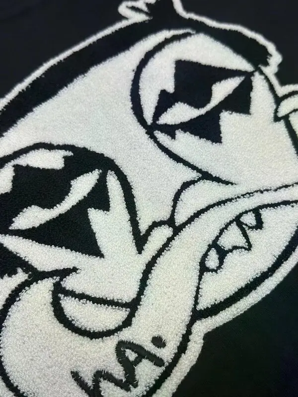 HACULLA. Crewneck Sweatshirt
