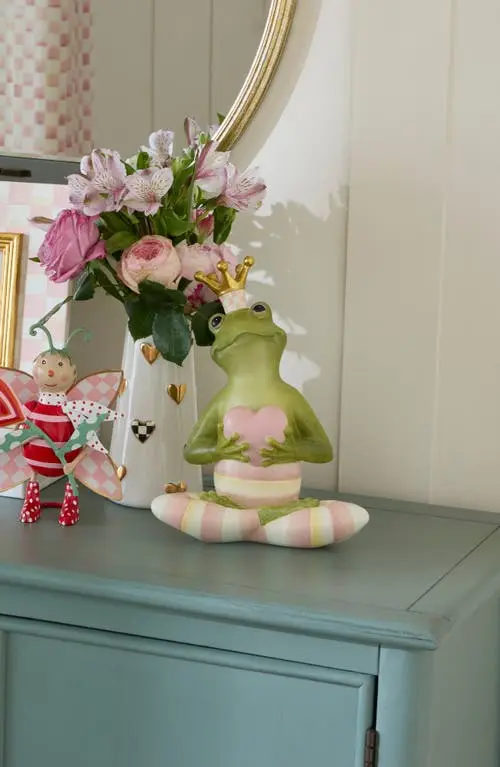 MACKENZIE-CHILDS Fergal The Frog With Heart