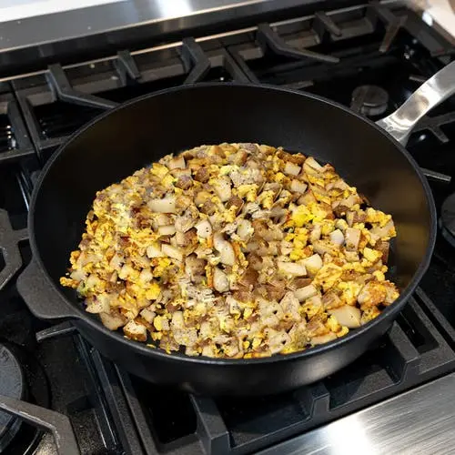 SWISS DIAMOND Chd Nonstick Saute Pan With Glass Lid - Black