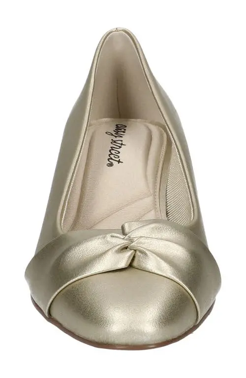 EASY WORKS BY EASY STREET Lyanna Pump - Champagne