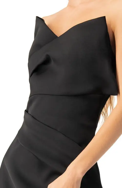 IVONNE Strapless Gown With Front Leg Opening