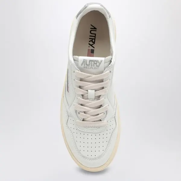 AUTRY Medalist Silver Sneaker