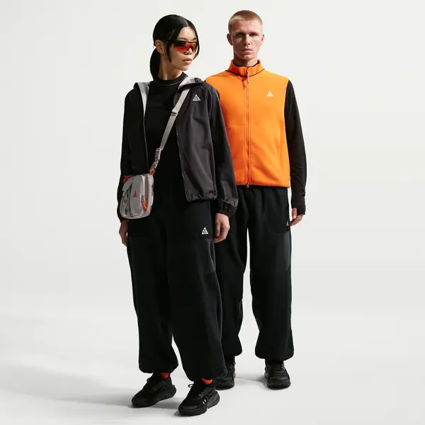 Nike Wolf Tree" Plus Fleece Pants