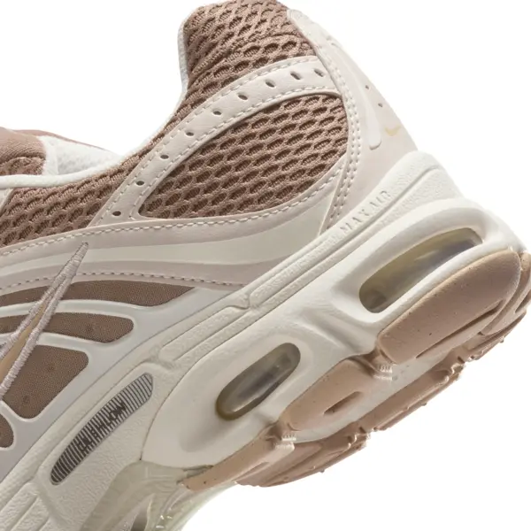 Nike Air Max Moto 2k - Brown