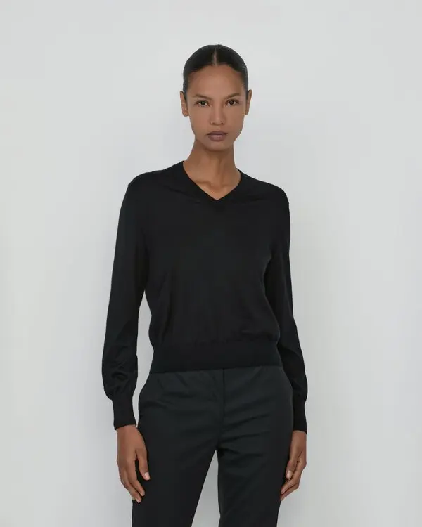 CASASOLA Cosima V-neck Sweater - Black