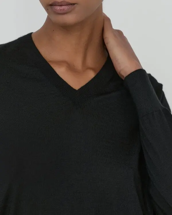 CASASOLA Cosima V-neck Sweater - Black