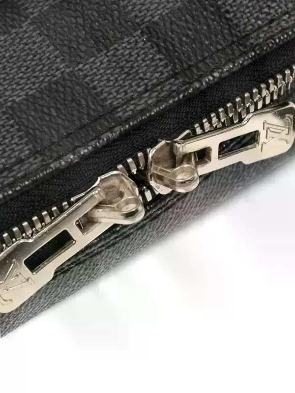 LOUIS VUITTON Ikar Damier Briefcase