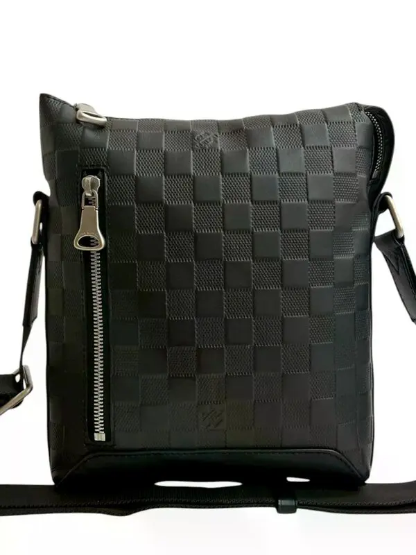 LOUIS VUITTON 2019 Damier Infini Discovery Messenger Bb - Black
