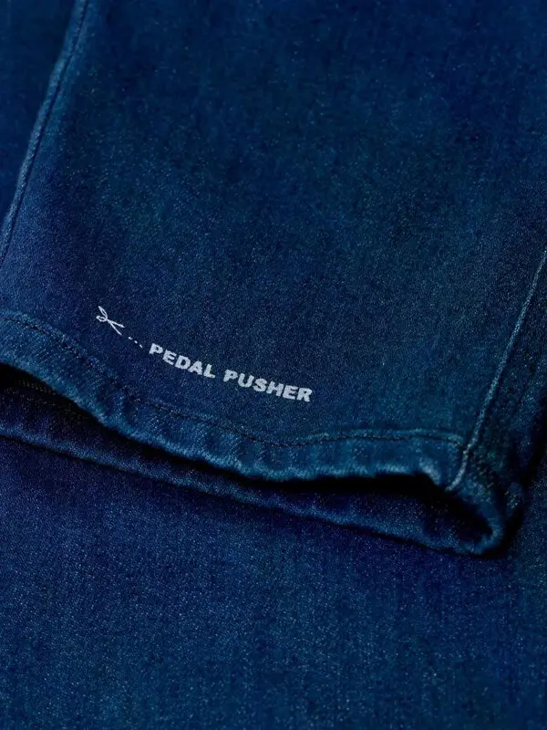 Closed Pedal Pusher Jeans