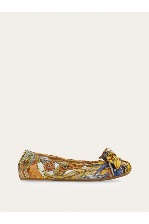 FERRAGAMO Bow Embellished Ballet Flat - Red