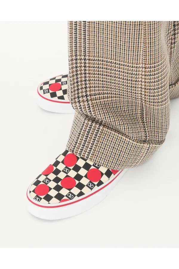 Valentino Garavani Vlogo Checkerboard Print Slip-on Sneakers - Black