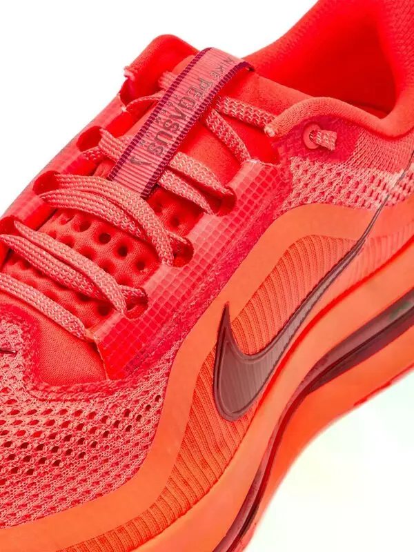 Nike Pegasus Premium Sneakers