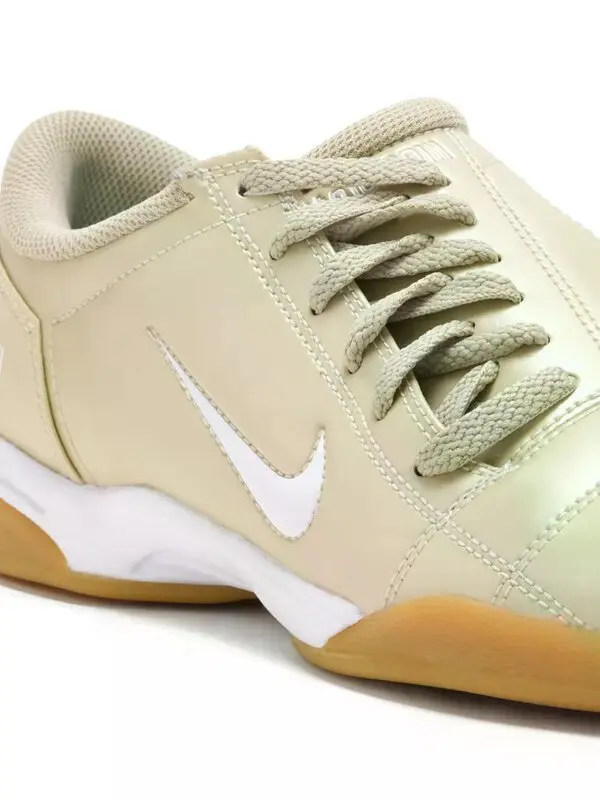 Nike Total 90 Logo Sneakers