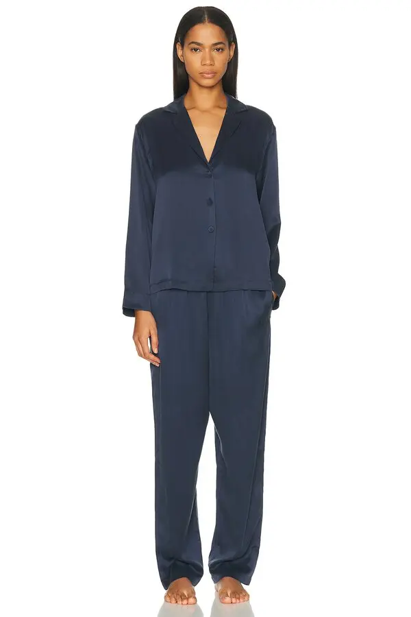 Lunya Washable Silk Long Sleeve Pant Pajama Set In Navy - Deep Blue
