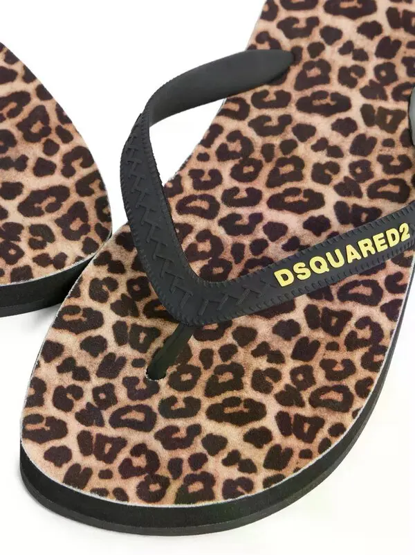 Dsquared2 Leopard Print Flip Flops