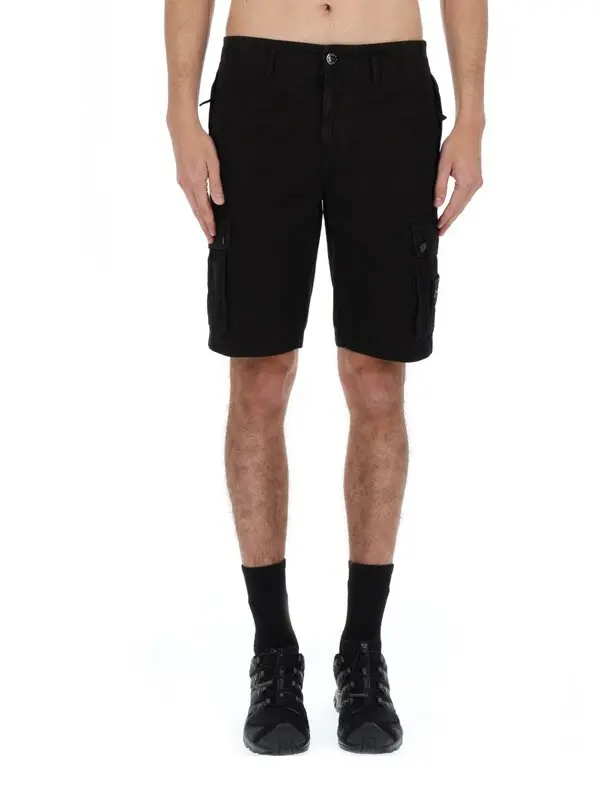 Stone Island Cargo Shorts With Logo Patch - Black