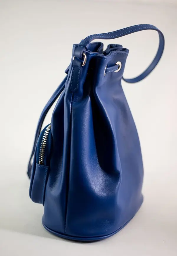LA ROSE Leather Bucket Bag - Blue