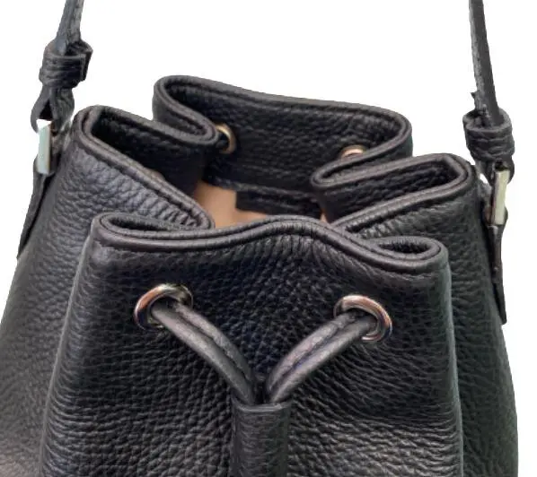 LA ROSE Large Bucket Bag