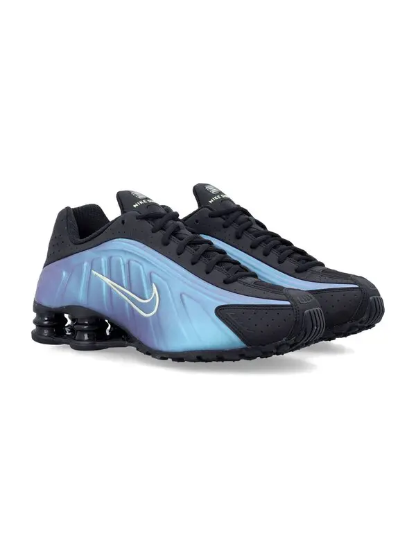 Nike Shox R4 Sneakers