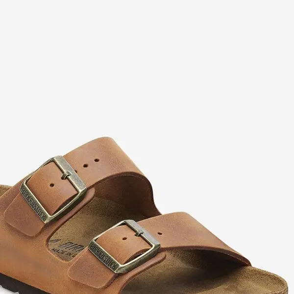 BIRKENSTOCK Arizona Oiled Leather Sandals - Brown