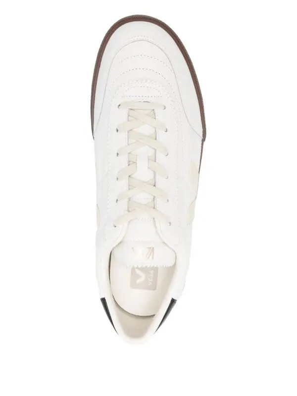 VEJA Panenka Sneakers
