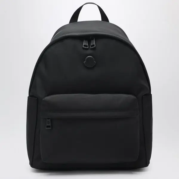 Moncler Pierrick Backpack With Metal Logo - Black